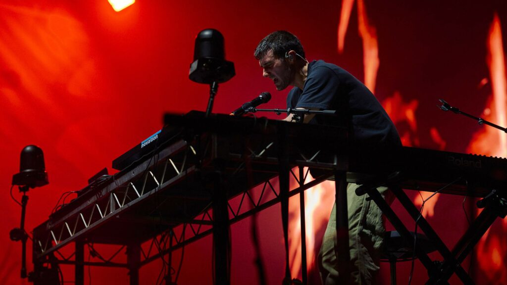 What Music Software (DAW) does Fred again.. use? - Vocalfy